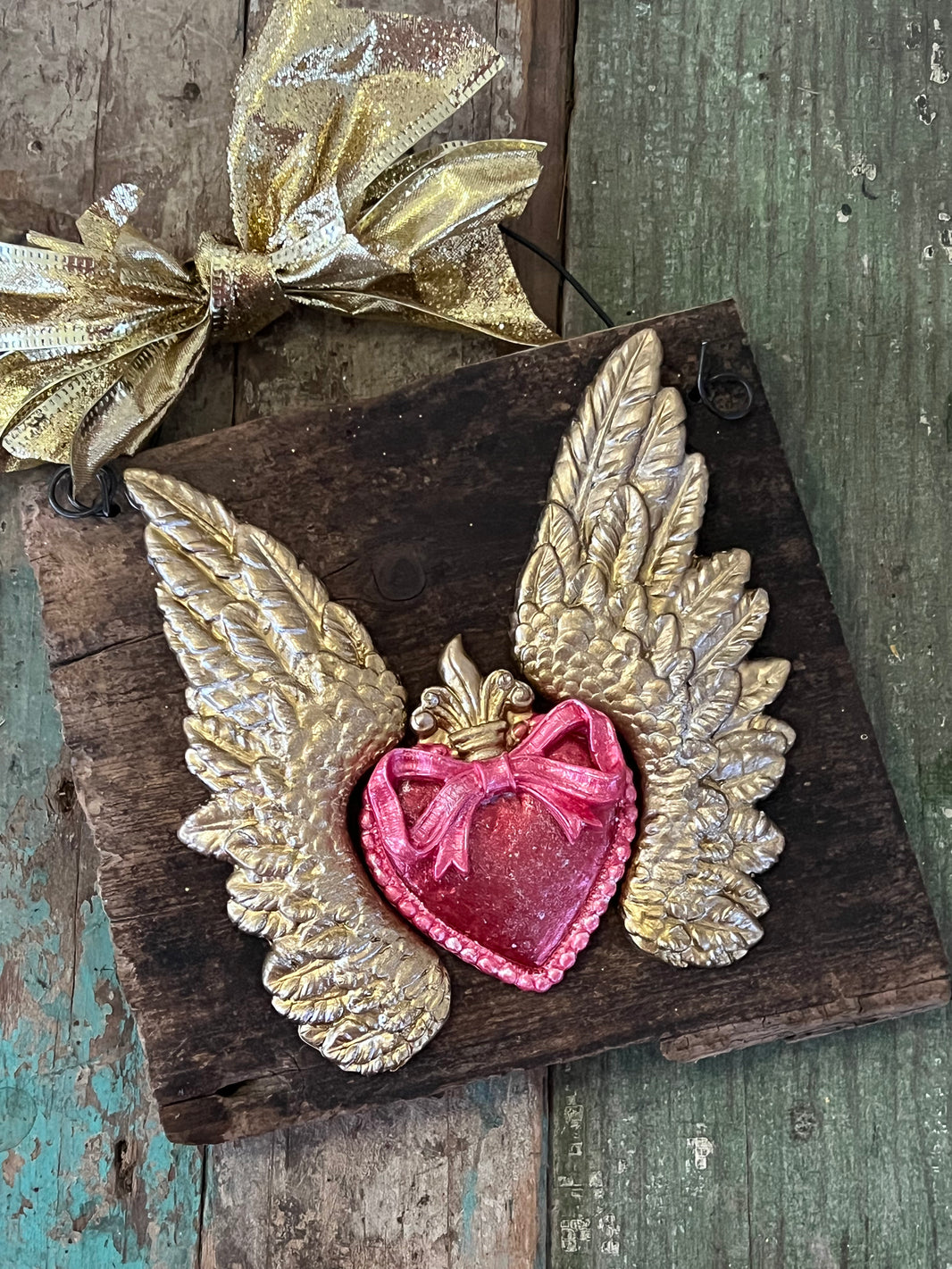 VALENTINE RESIN ART WORKSHOP with Julie Fenton 1/22/26 6:00 PM